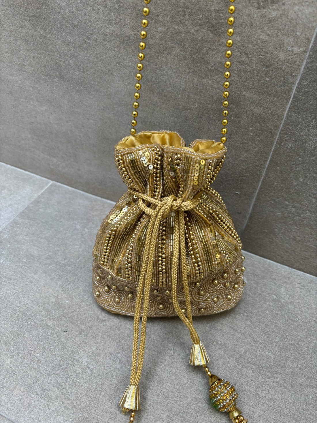 Bombonera Hares Gold